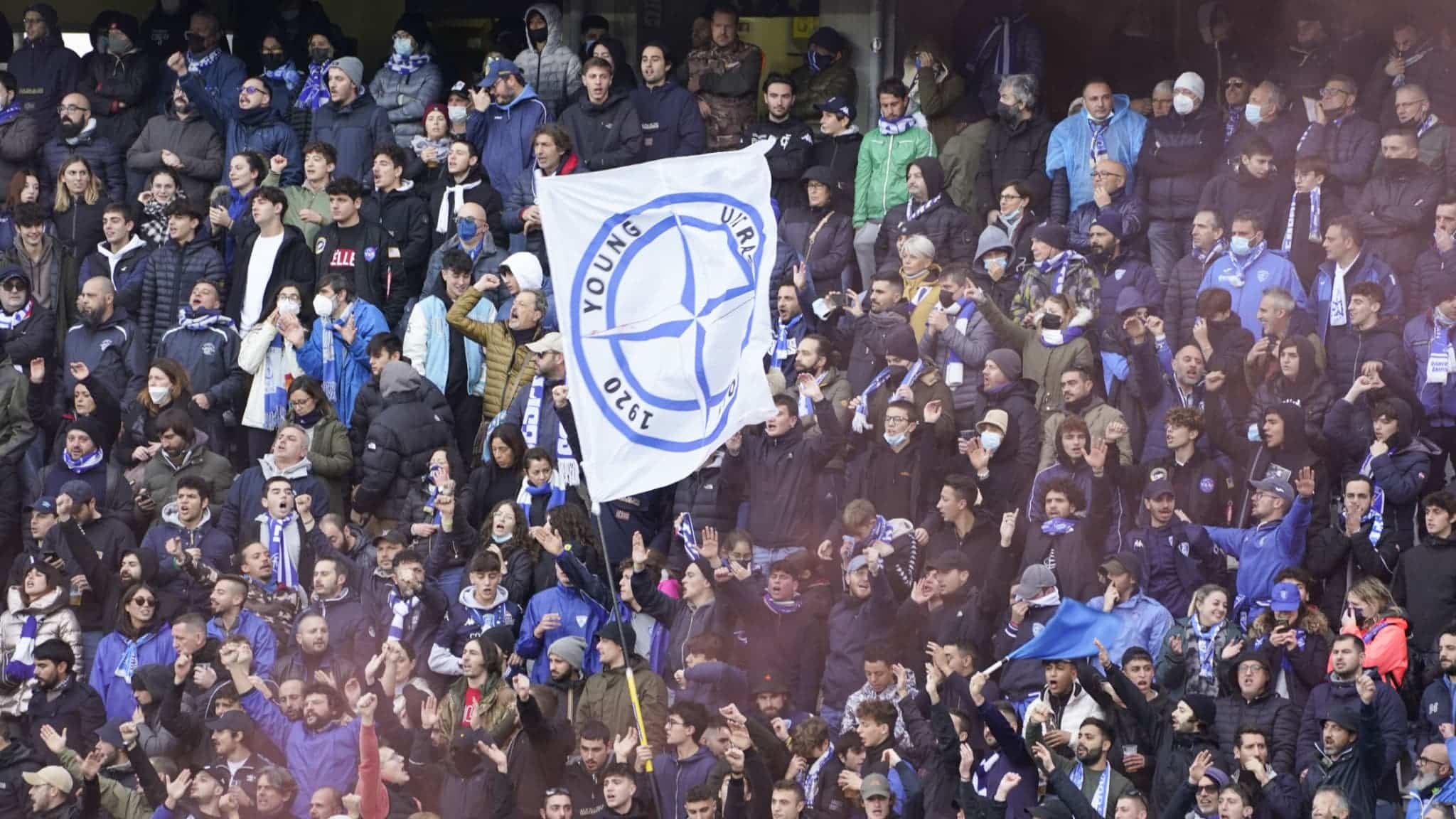 Serie A: un supporter condamné pour avoir fessé une journaliste | BENIN ...