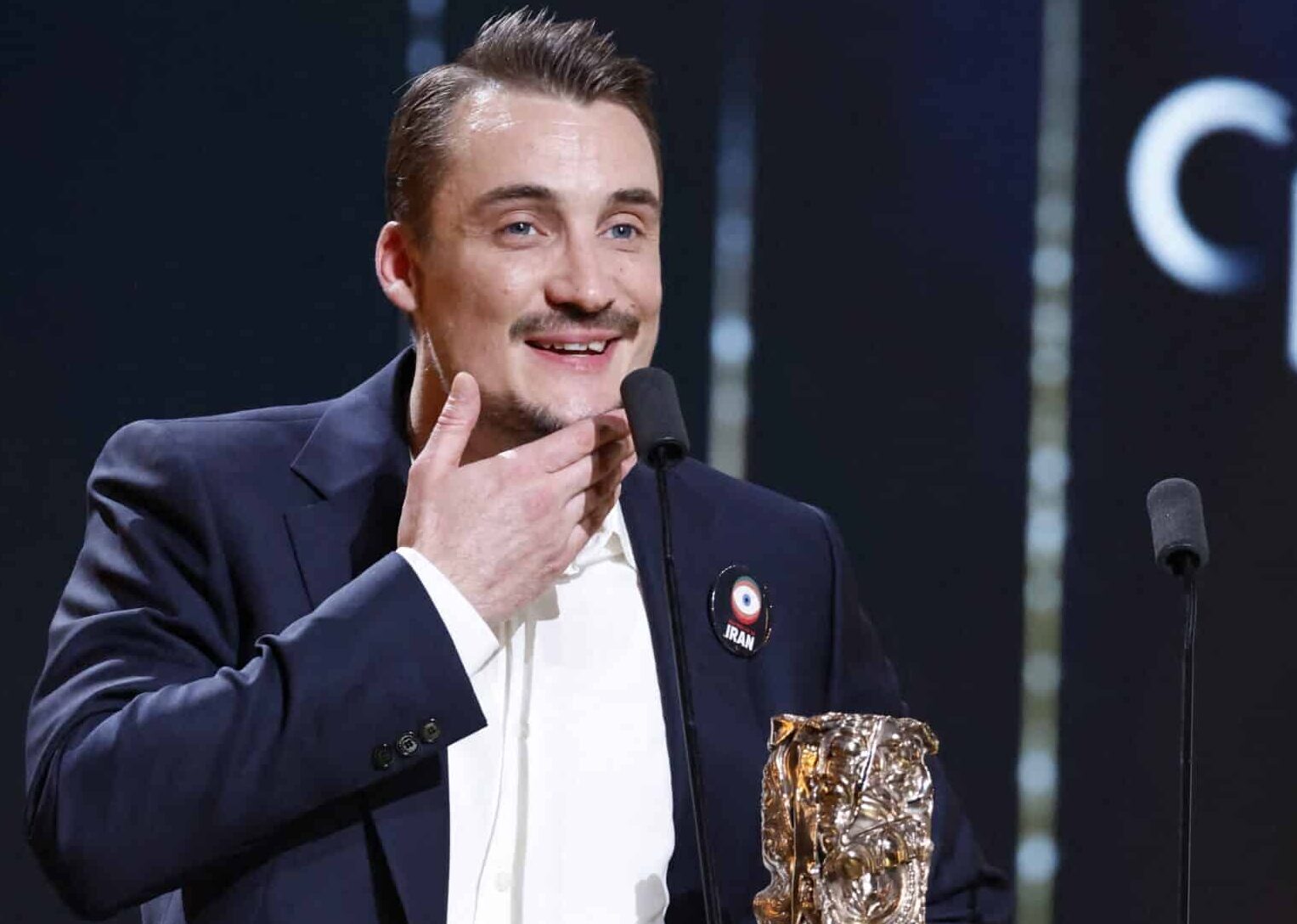 Pierre Lottin évoque Gaza après avoir reçu son César du Meilleur acteur ...